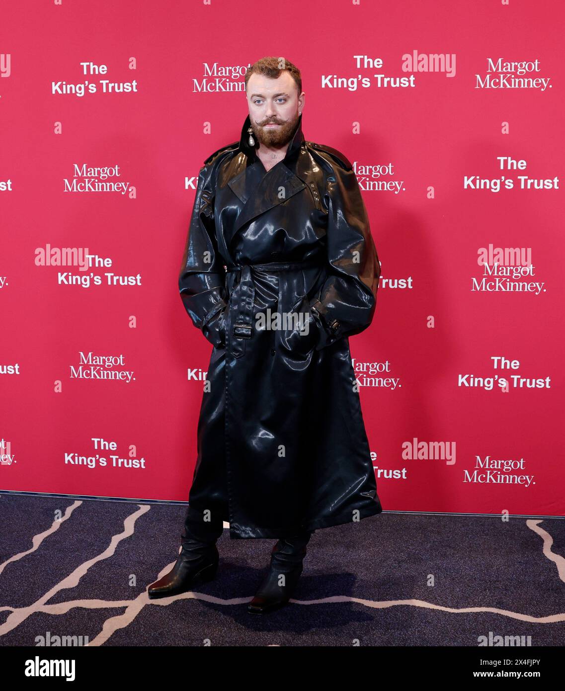 New York, United States. 02nd May, 2024. Sam Smith arrives on the red ...