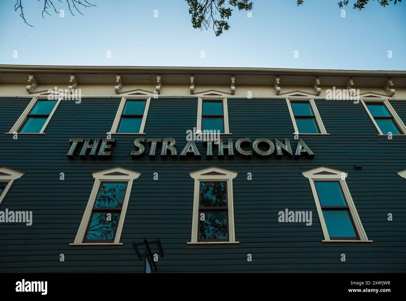 Old Edmonton with historical building and modern architecture Stock ...