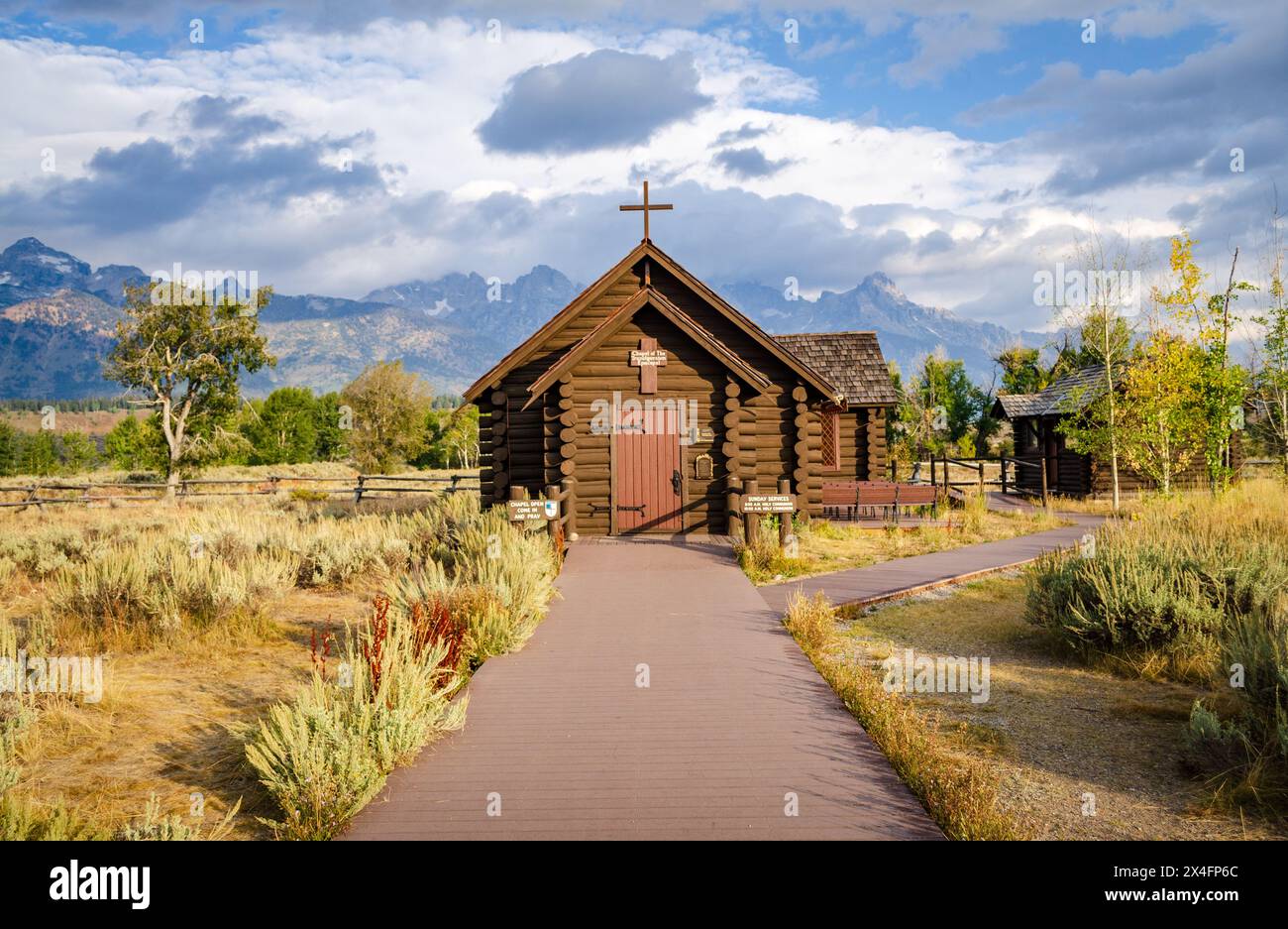 The rustic log Chapel of the Transfiguration at the Grand Teton ...