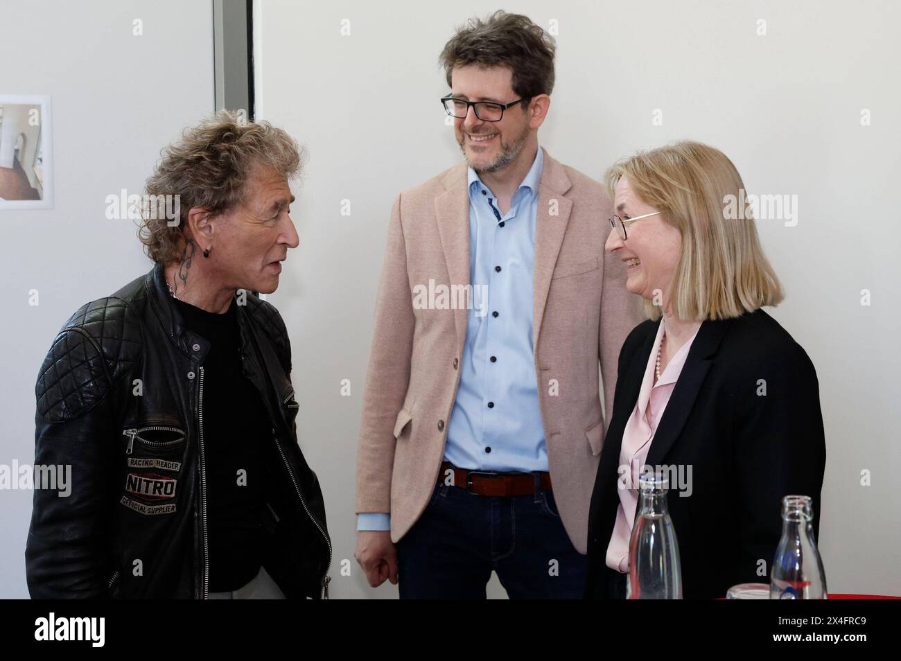 Peter Maffay, Dirk Schlesinger und Judith Marquard beim Pressegespräch ...