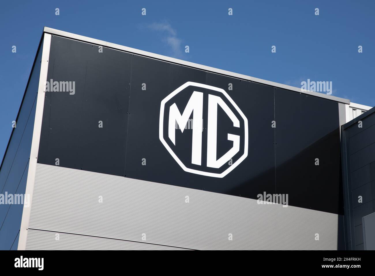 Mg zs ev electric suv hi-res stock photography and images - Alamy