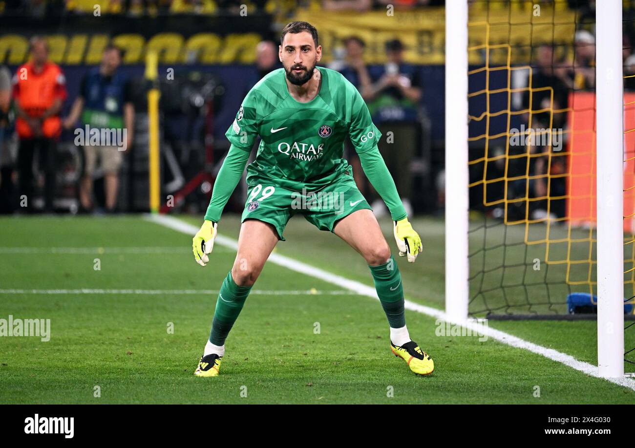 Football, Champions League, Germany, semi-final first leg, Signal Iduna ...