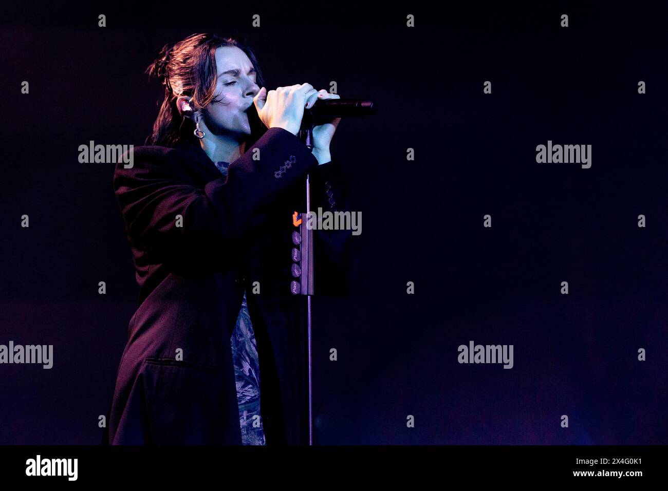 Pvris band member hi-res stock photography and images - Alamy