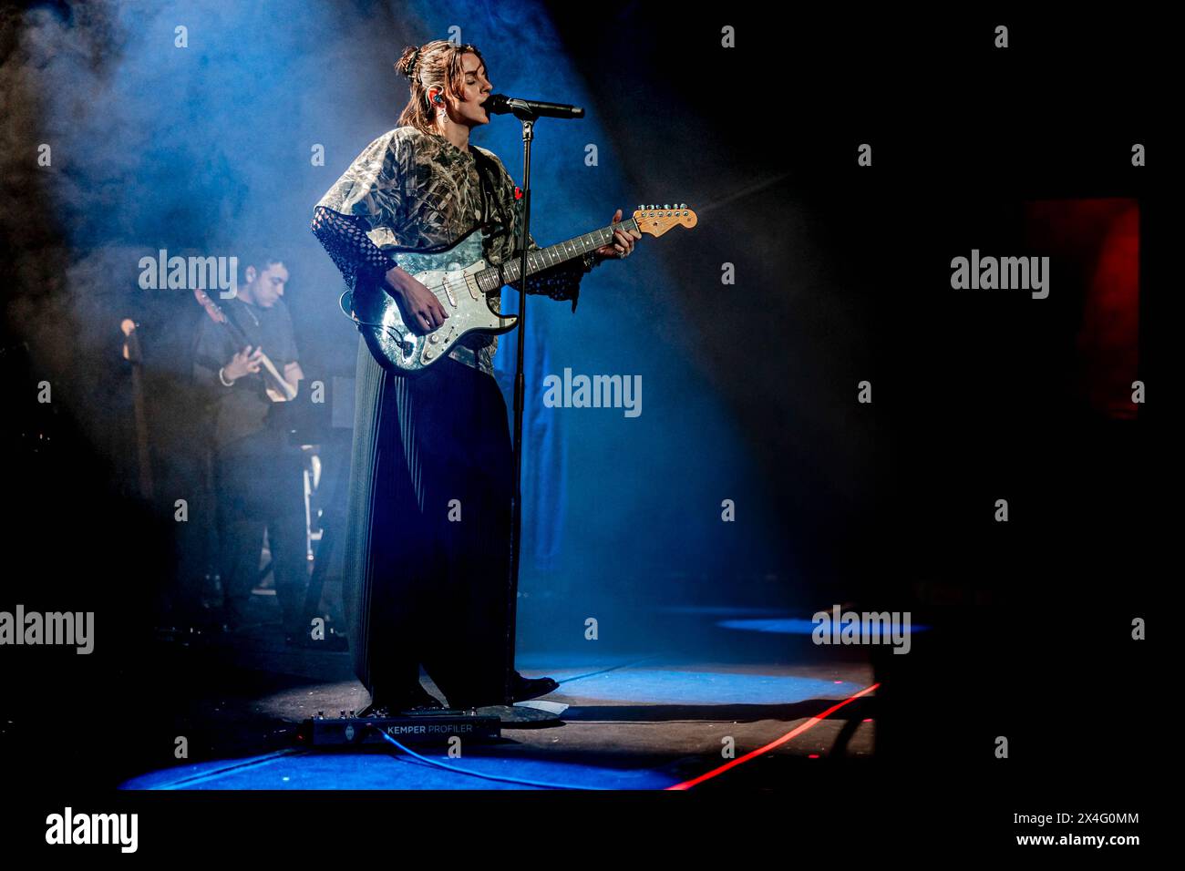 Pvris esibizione hi-res stock photography and images - Alamy