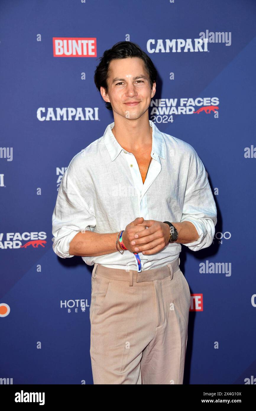 RECORD DATE NOT STATED Tim Oliver Schultz *** Tim Oliver Schultz Stock ...