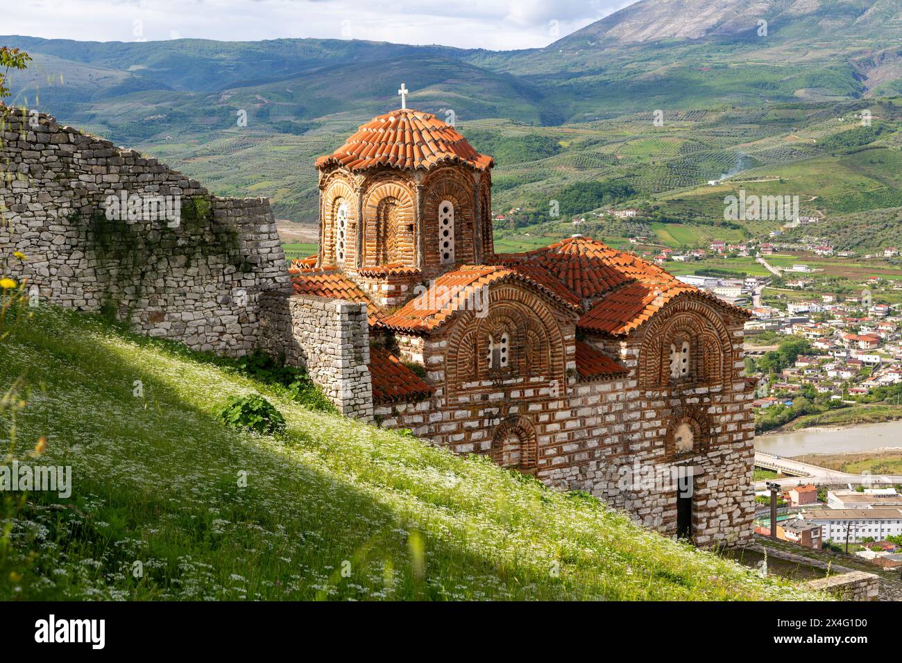 Byzantine architecture of Holy Trinity church, Citadel of Berat Castle ...