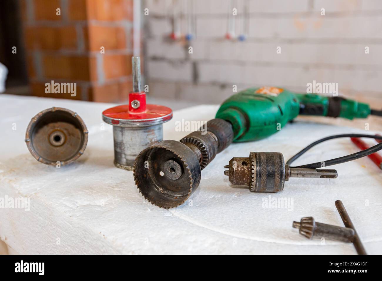 Several types of inserts tools, for precision drilling hole, saw with ...