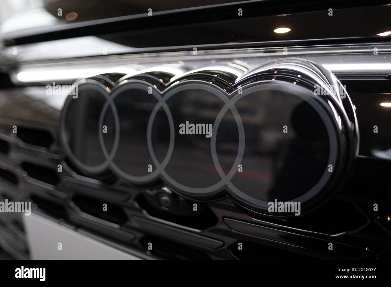 Black audi logo hi-res stock photography and images - Alamy