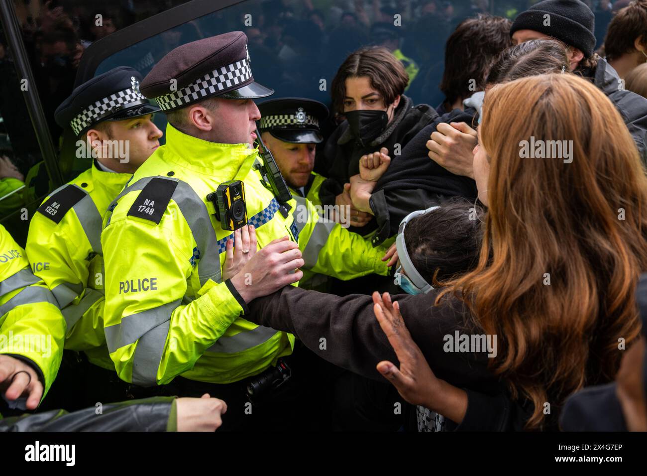 Sudan 2024 protest hi-res stock photography and images - Alamy