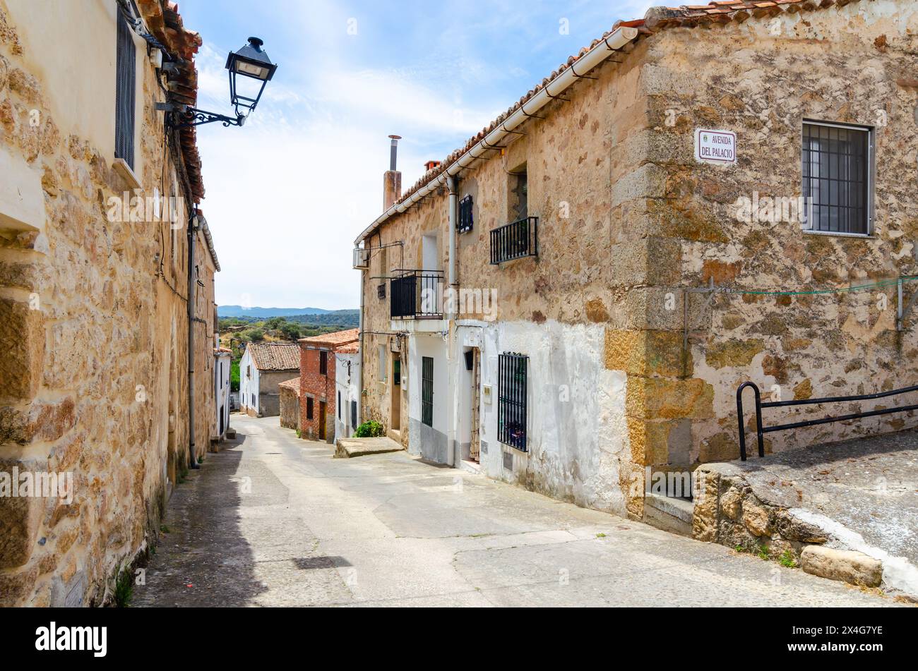 Palace Avenue of Belvis de Monroy Stock Photo - Alamy