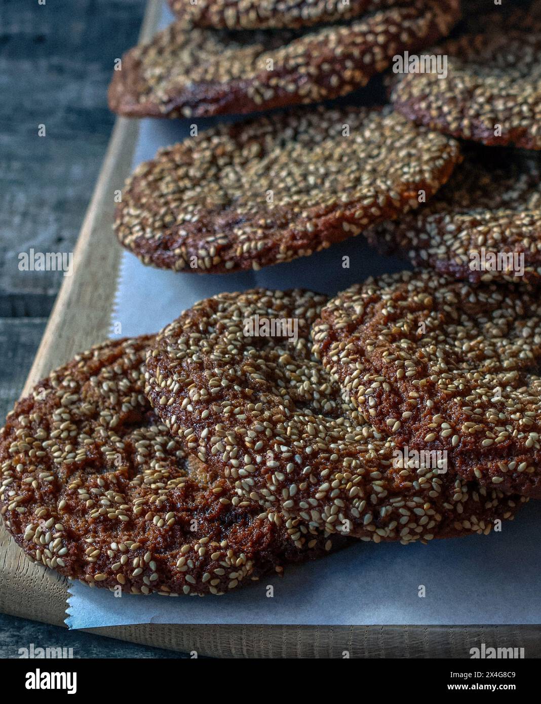 Pile of sesame seed cookies Stock Photo - Alamy