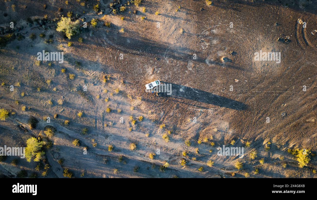 Off-Grid Vanlife - Quartzsite AZ BLM Camping Stock Photo - Alamy