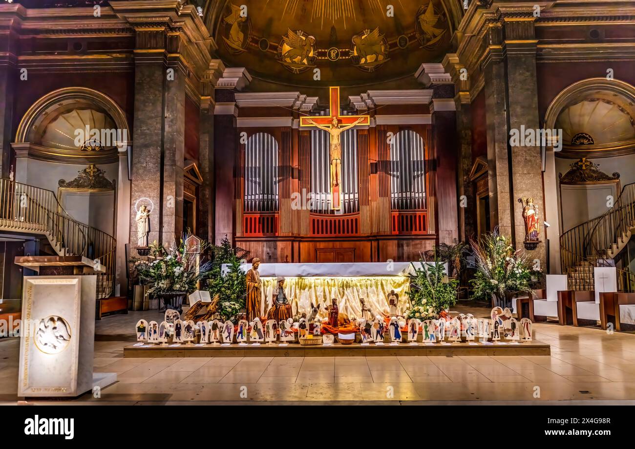 Basilica Altar Creche Saint Pothin Church Lyon France Stock Photo - Alamy
