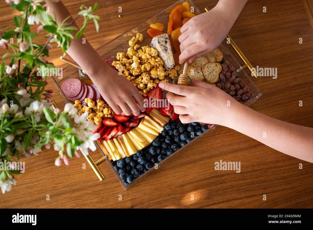 Grazing appetizers hi-res stock photography and images - Alamy