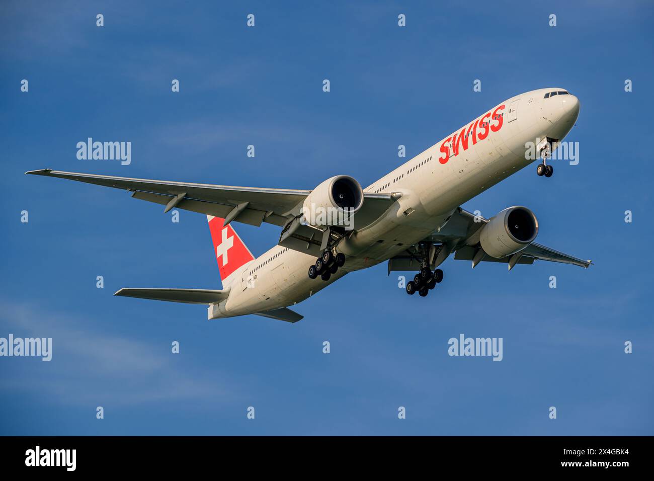Boeing 777 swiss hi-res stock photography and images - Alamy