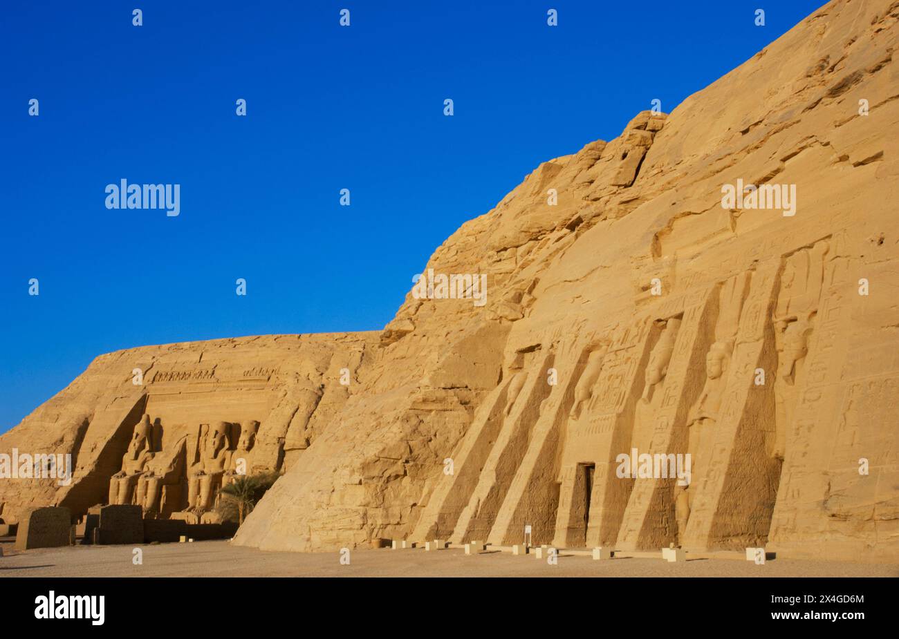 Abu simbel temple complex hi-res stock photography and images - Alamy