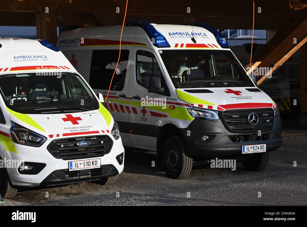 Ambulance rettungsdienst tirol hi-res stock photography and images - Alamy