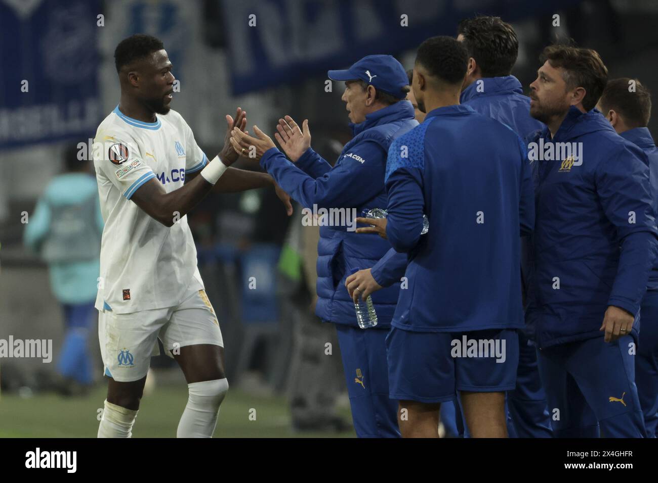 Chancel Mbemba of Marseille celebrates his goal with coach of Olympique ...