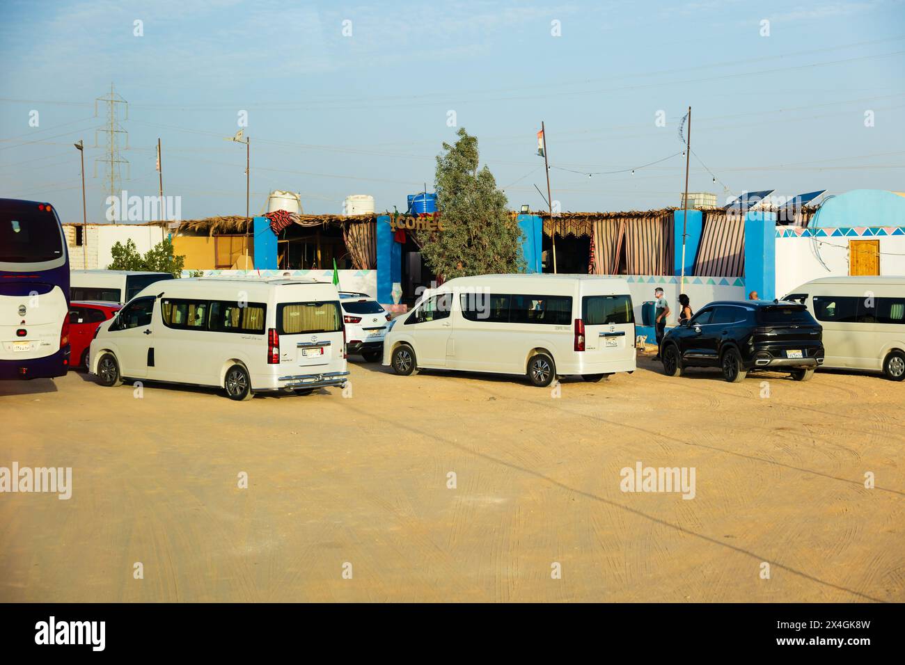 Roadside cafe restaurant rest stop in the Sahara desert on the Aswan ...