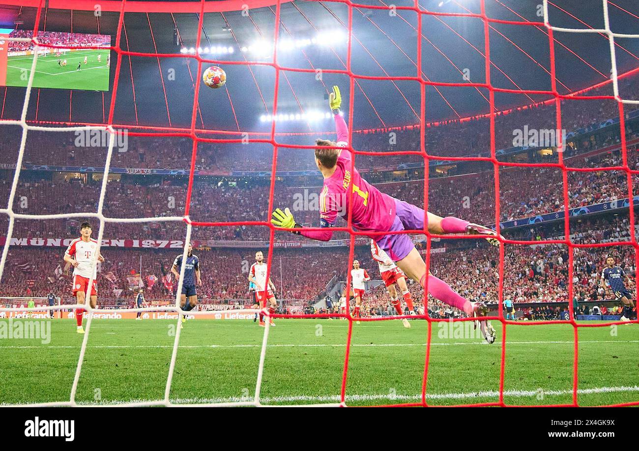 Munich, Germany. 30th Apr, 2024. Manuel NEUER, goalkeeper FCB 1 defend ...
