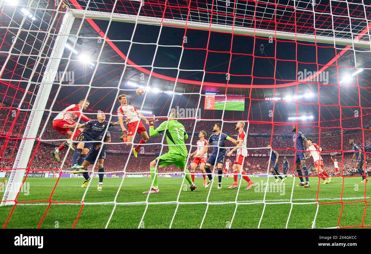 Munich, Germany. 30th Apr, 2024. Leon GORETZKA, FCB 8 Eric Dier, FCB 15 ...