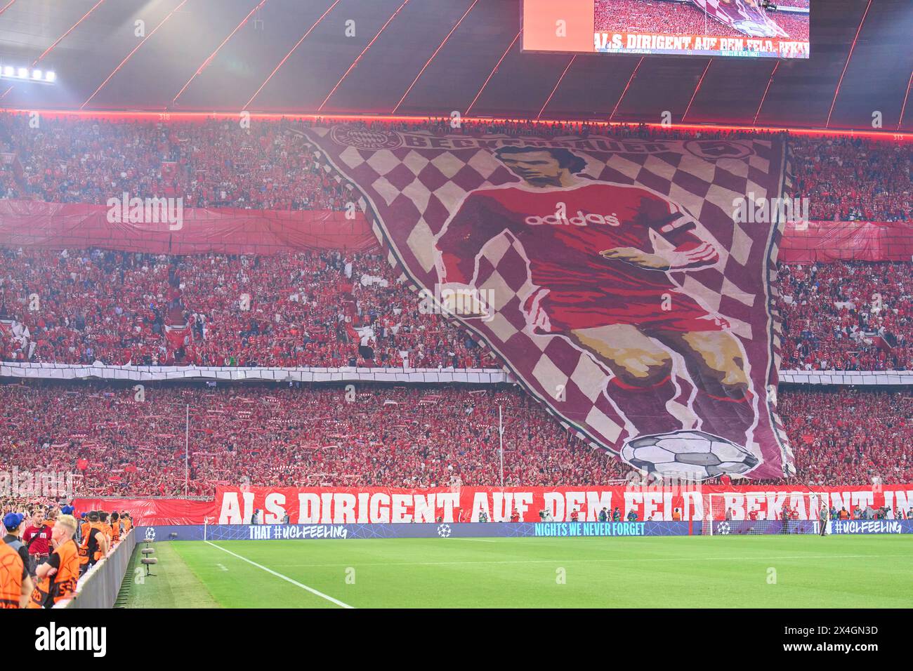 FCB fans with choreo for Franz Beckenbauer in the semi final match FC ...