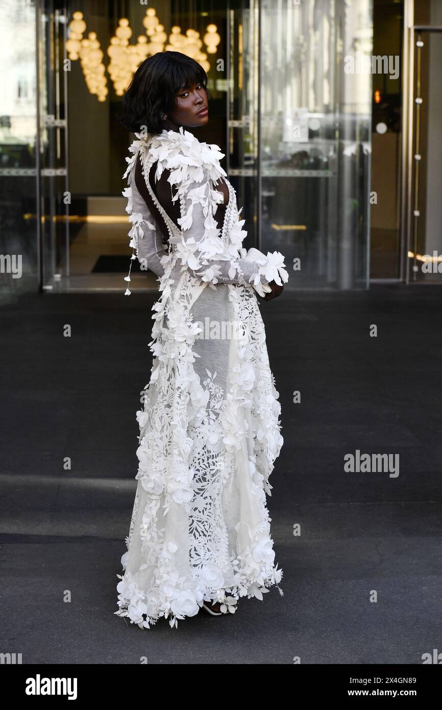 Street Style at Paris Fashion Week 2024 - Outside Zimmerman Show - Rue ...