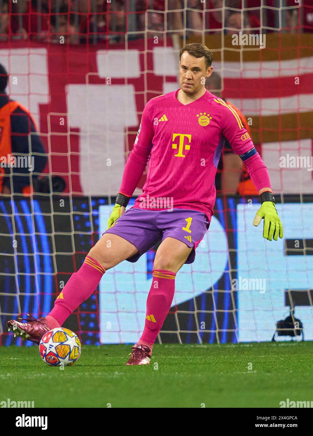 Manuel NEUER, goalkeeper FCB 1 in the semi final match FC BAYERN ...