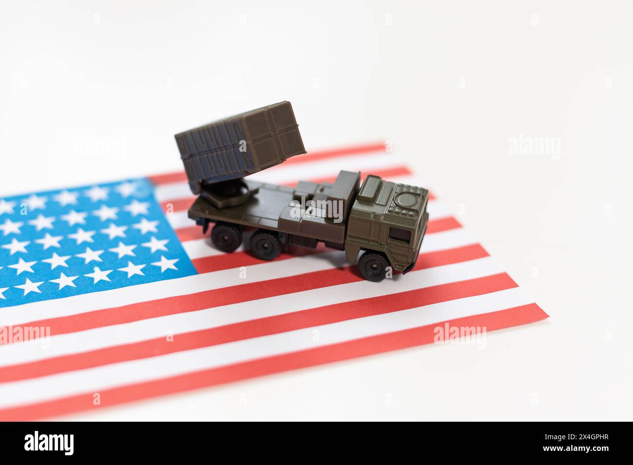 Us flag gun firing hi-res stock photography and images - Alamy