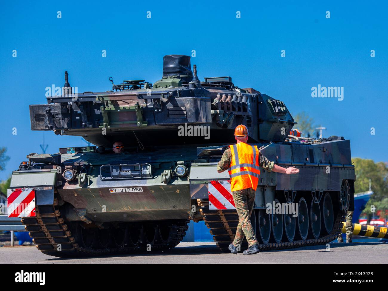 03 May 2024, Mecklenburg-Western Pomerania, Rostock: An A7V Leopard 2 ...