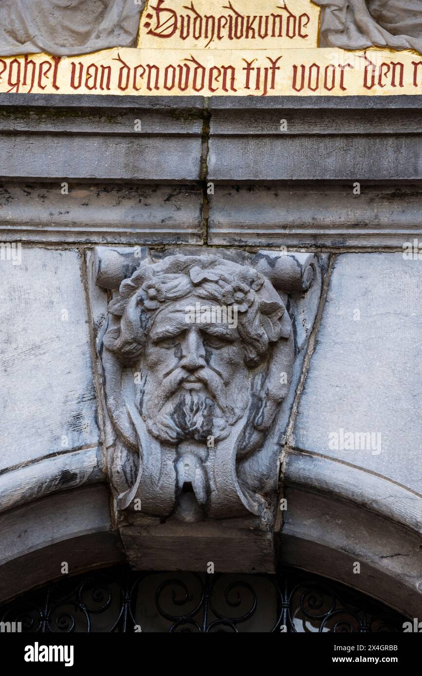 Dutch lettering and mascaron keystone, Rijksmuseum Amsterdam ...