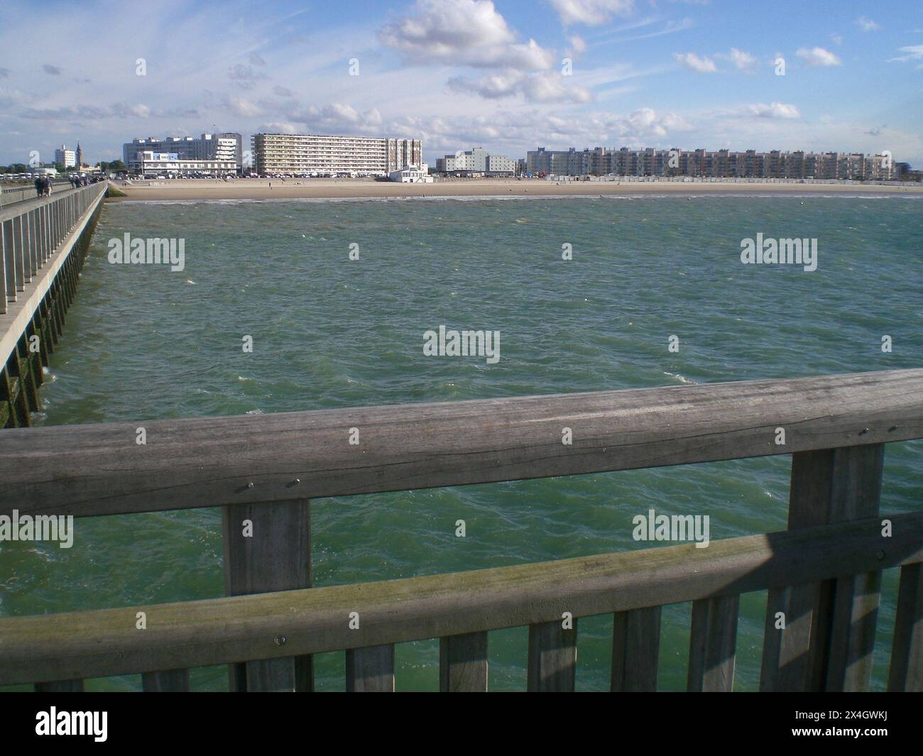 Calais cliff hi-res stock photography and images - Alamy