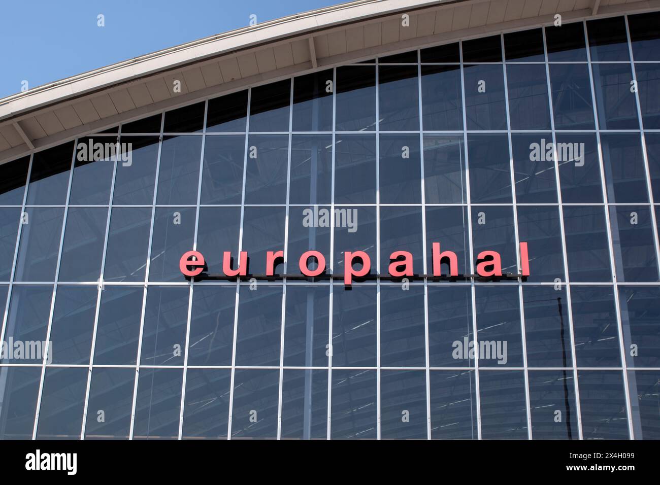 Rai 2 logo hi-res stock photography and images - Alamy