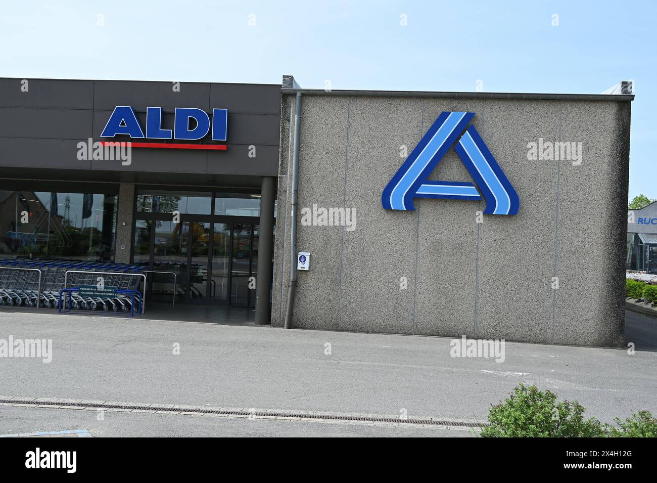 Logo, Schriftzug von ALDI NORD an einer Filiale des Discounter *** Logo ...
