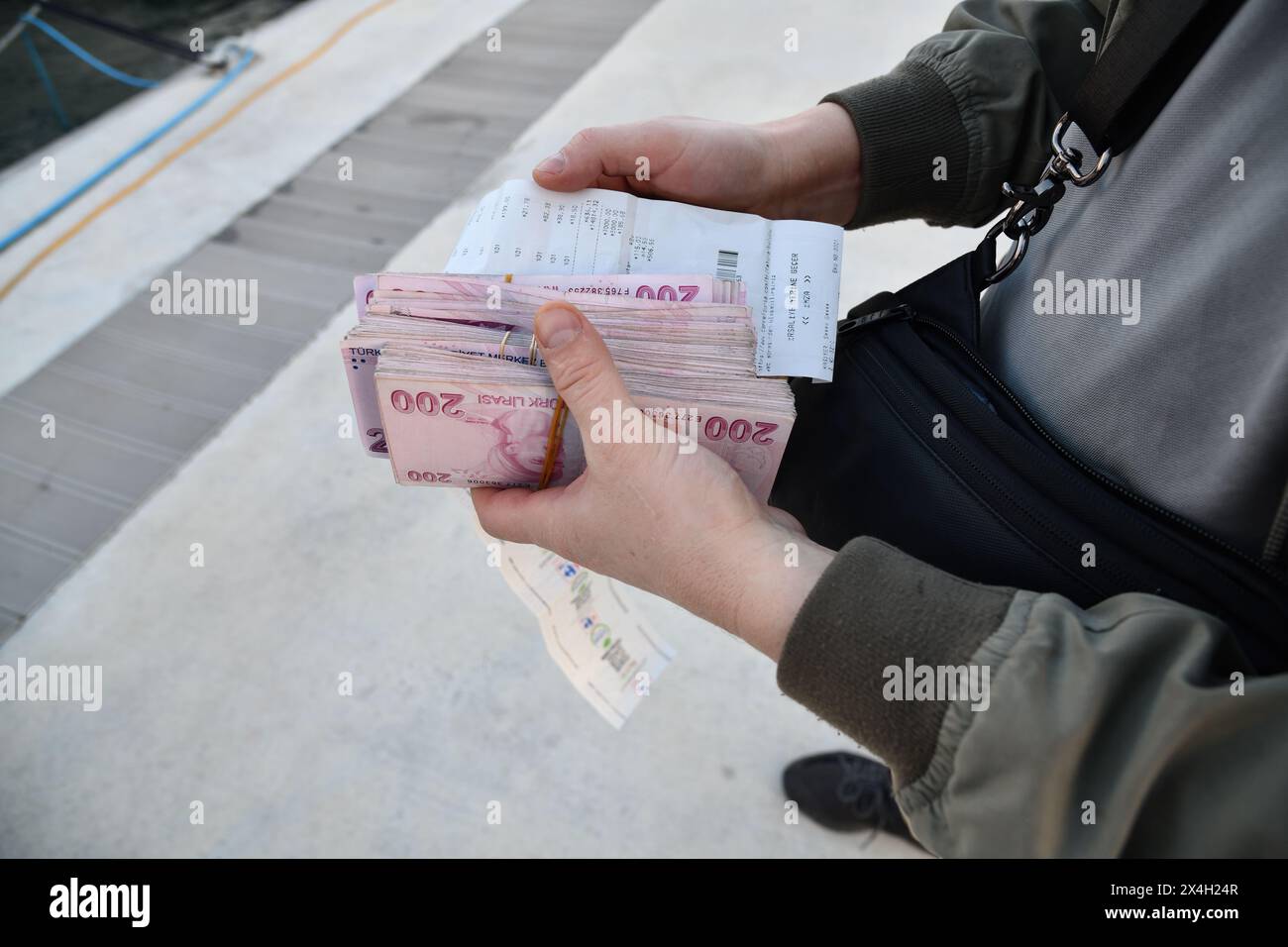 2024 banknotes hi-res stock photography and images - Alamy
