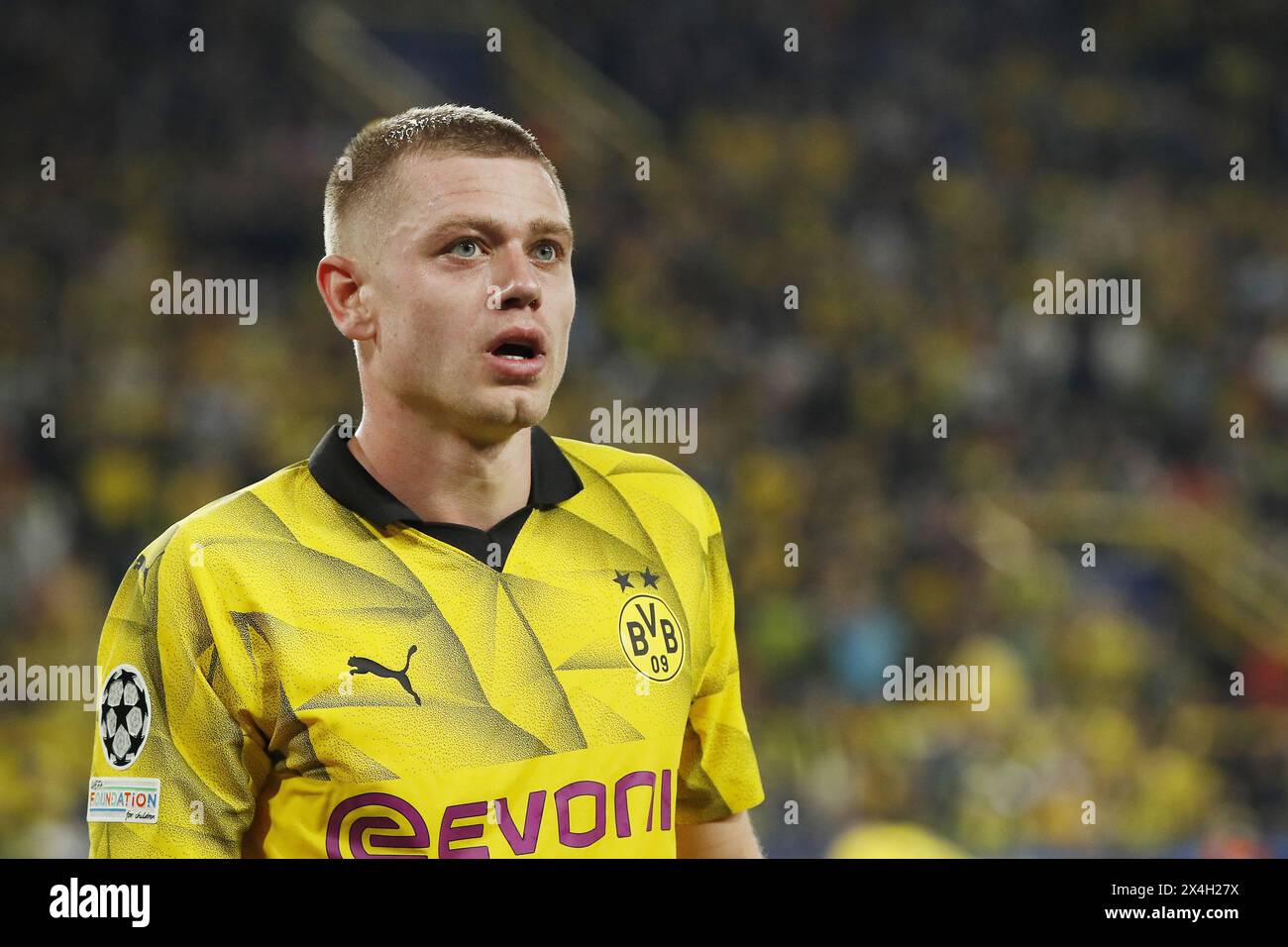DORTMUND - Julian Ryerson of Borussia Dortmund during the UEFA ...