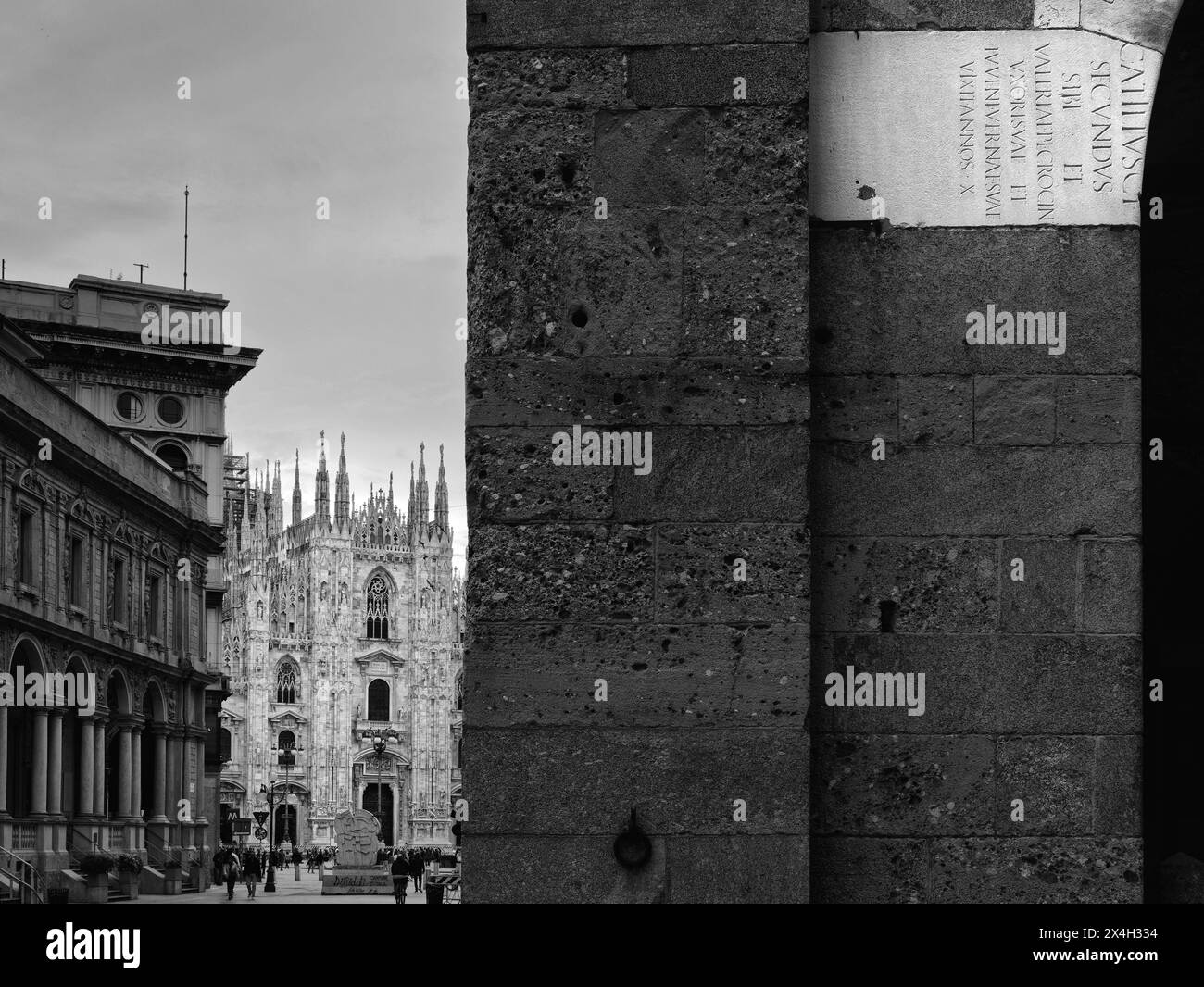 A roman plaque near the Duomo - Remains of the Roman Milan (Mediolanum ...