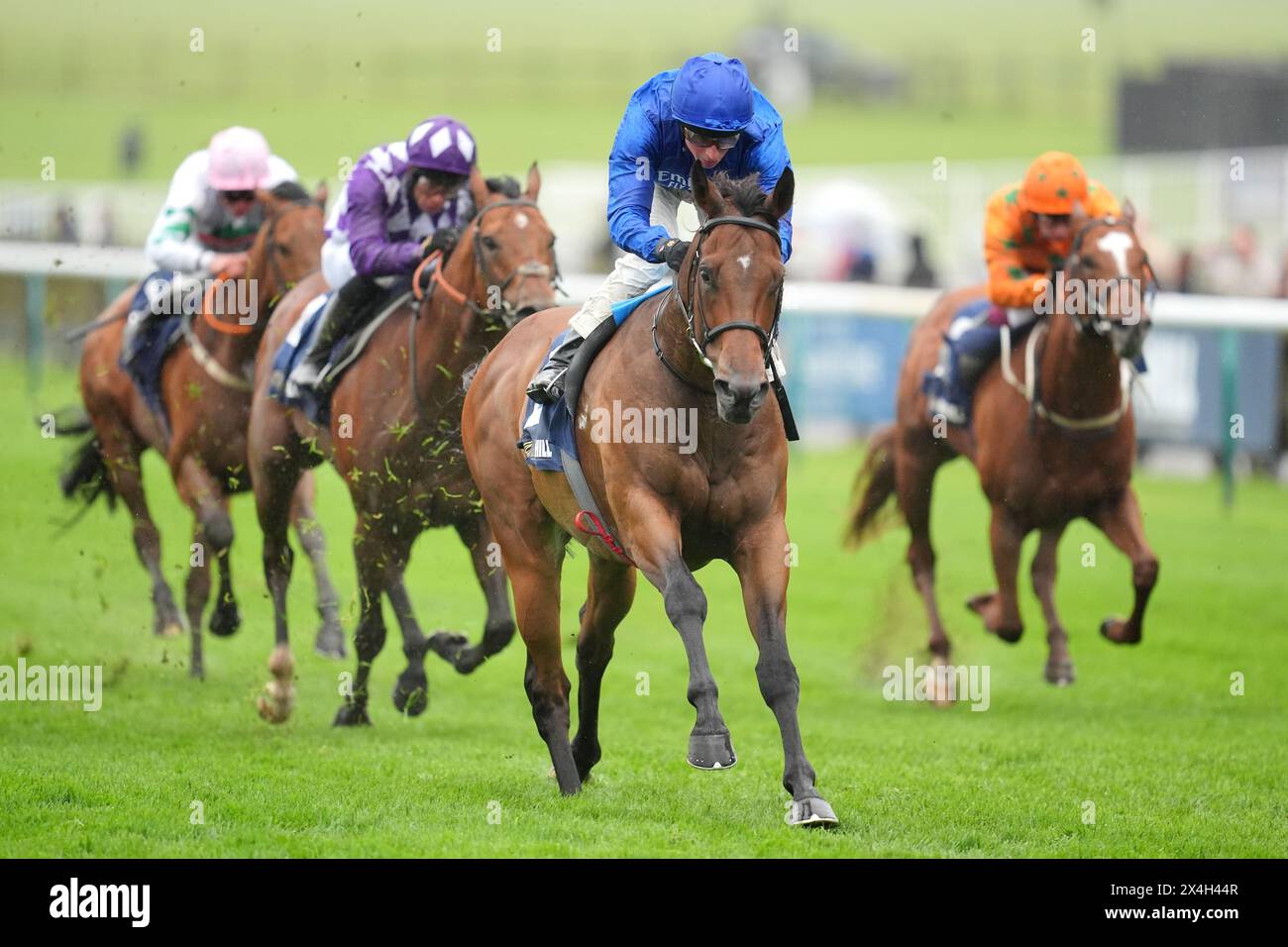 Noble Dynasty ridden by William Buick (centre) on their way to winning ...