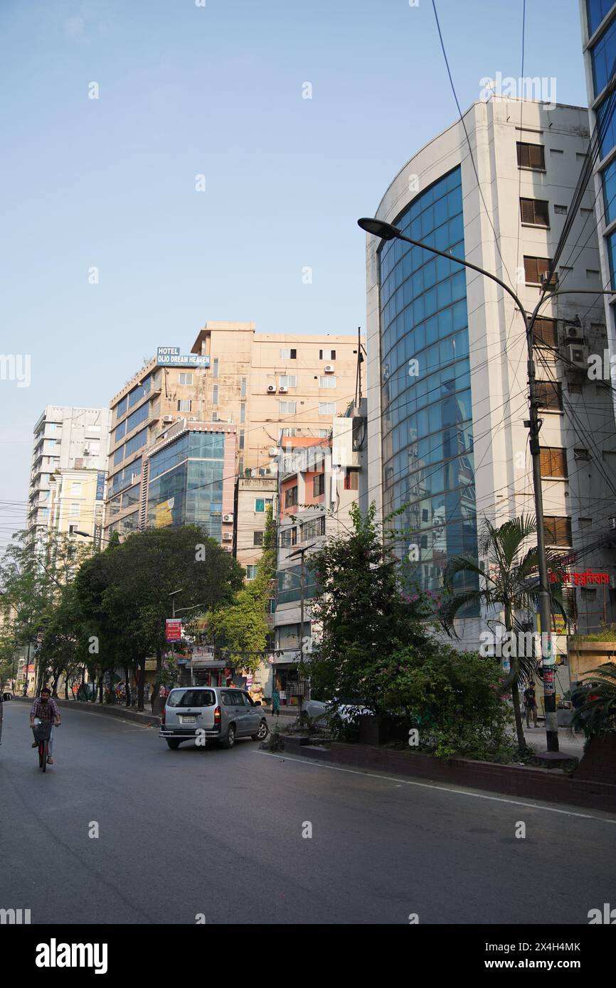 Cityscape with modern buildings. West Panthapath. Dhaka, Bangladesh ...