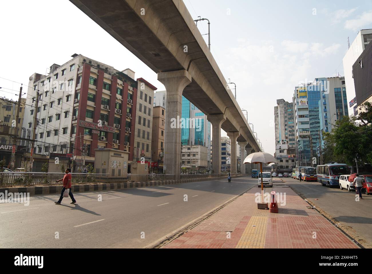 Karwan Bazaar Metro Station area. Kazi Nazrul Islam Avenue, Dhaka ...