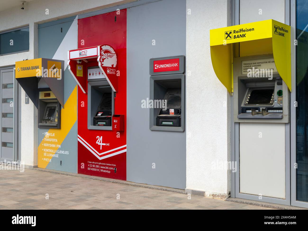 Atm bank cash machines hi-res stock photography and images - Alamy
