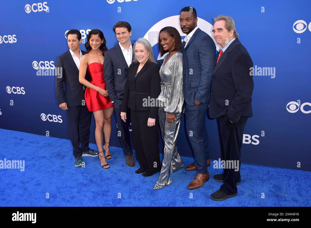 David Del Rio, Leah Lewis, Jason Ritter, Kathy Bates, Skye P. Marshall ...