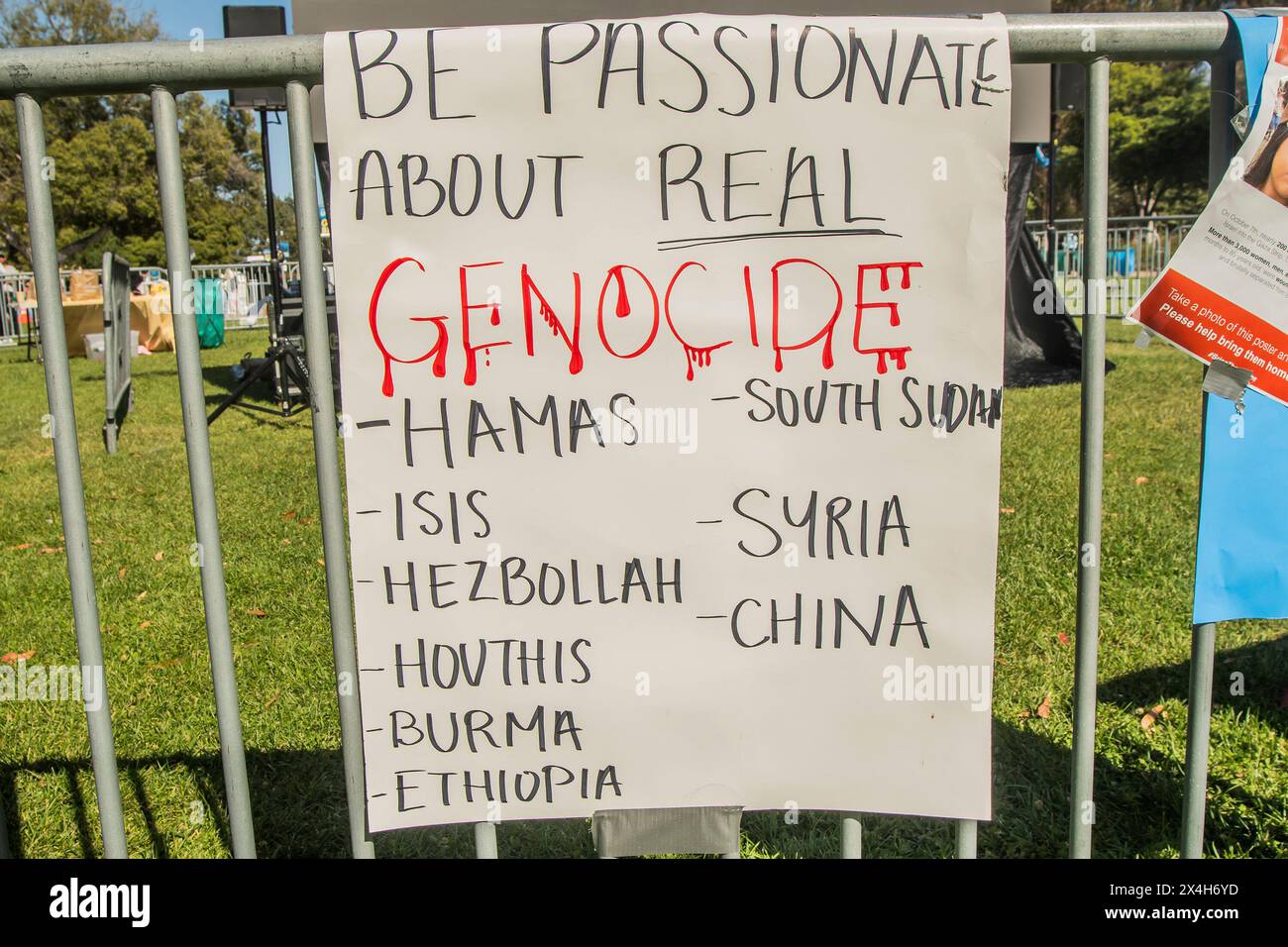 (4/30/2024) Pro-Palestinian protests take place on the UCLA campus amid ...