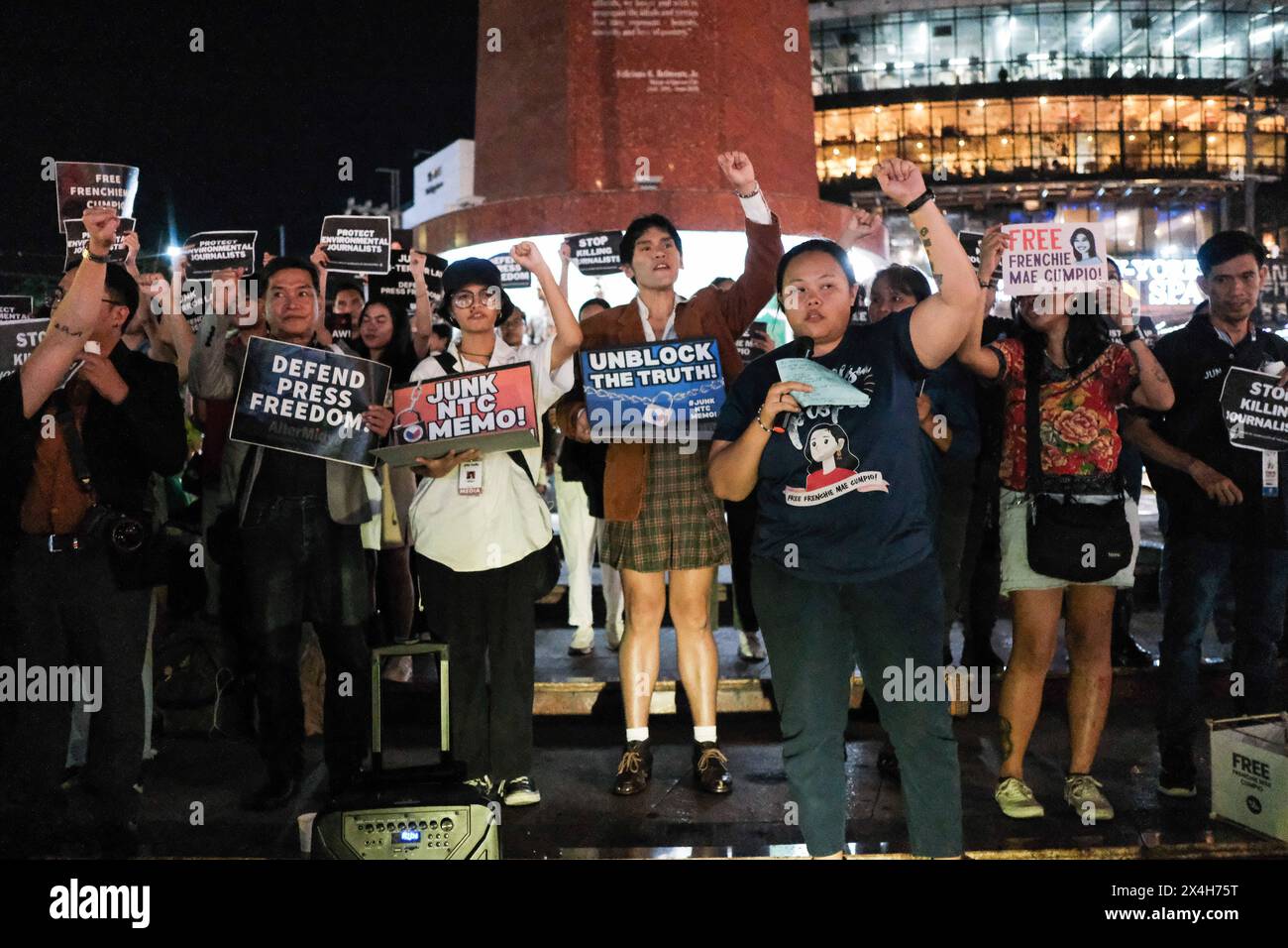 Protetest for World Press Freedom Day in Manila On World Press Freedom ...