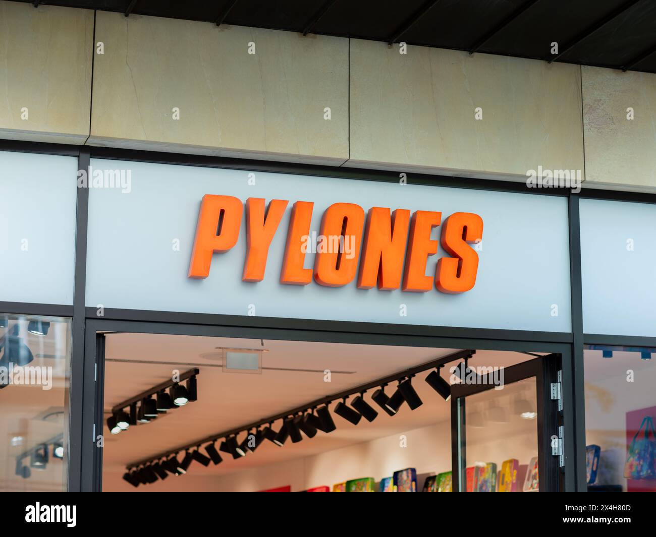 Gift shop logo hi-res stock photography and images - Alamy