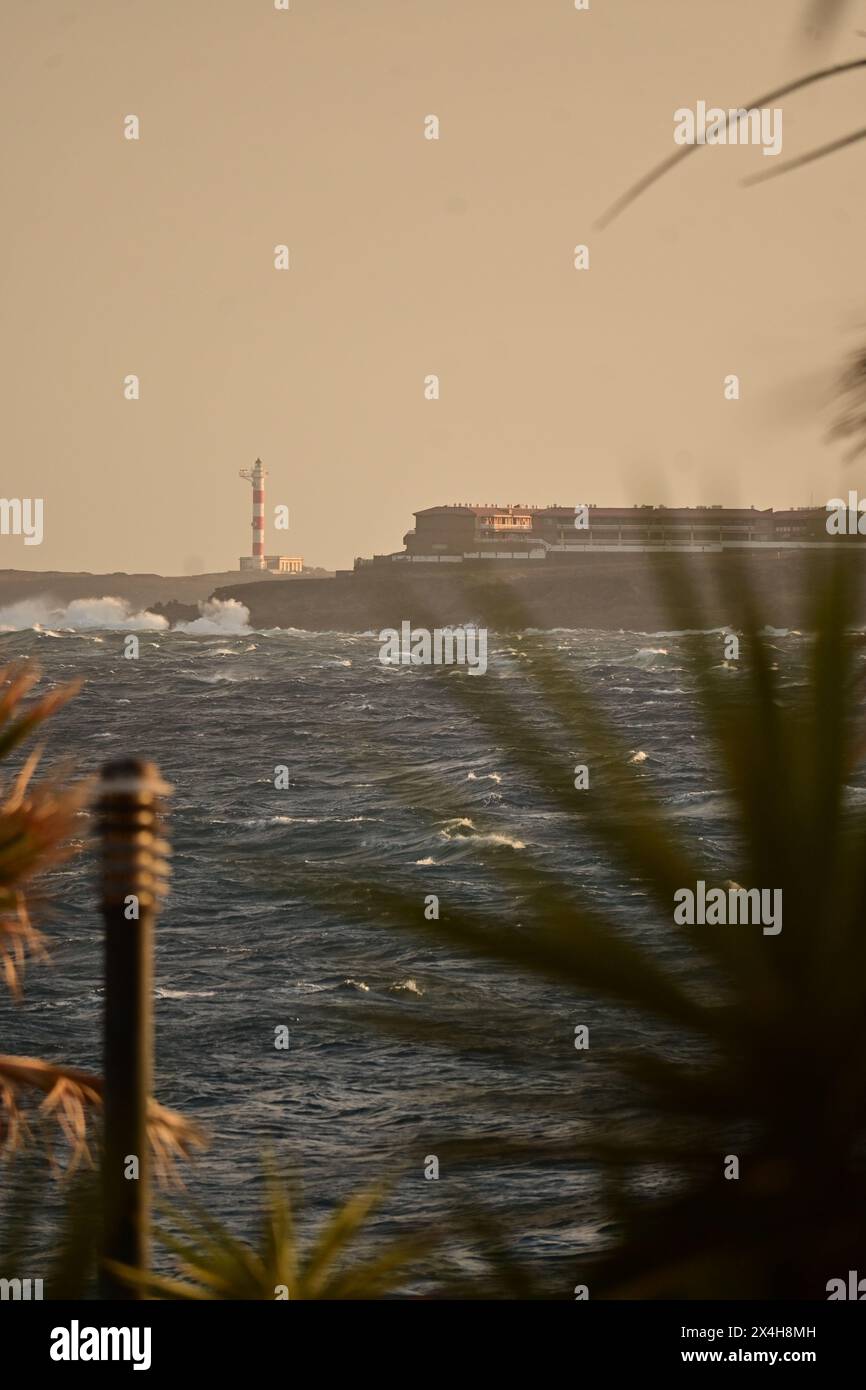 Coastalhome hi-res stock photography and images - Alamy