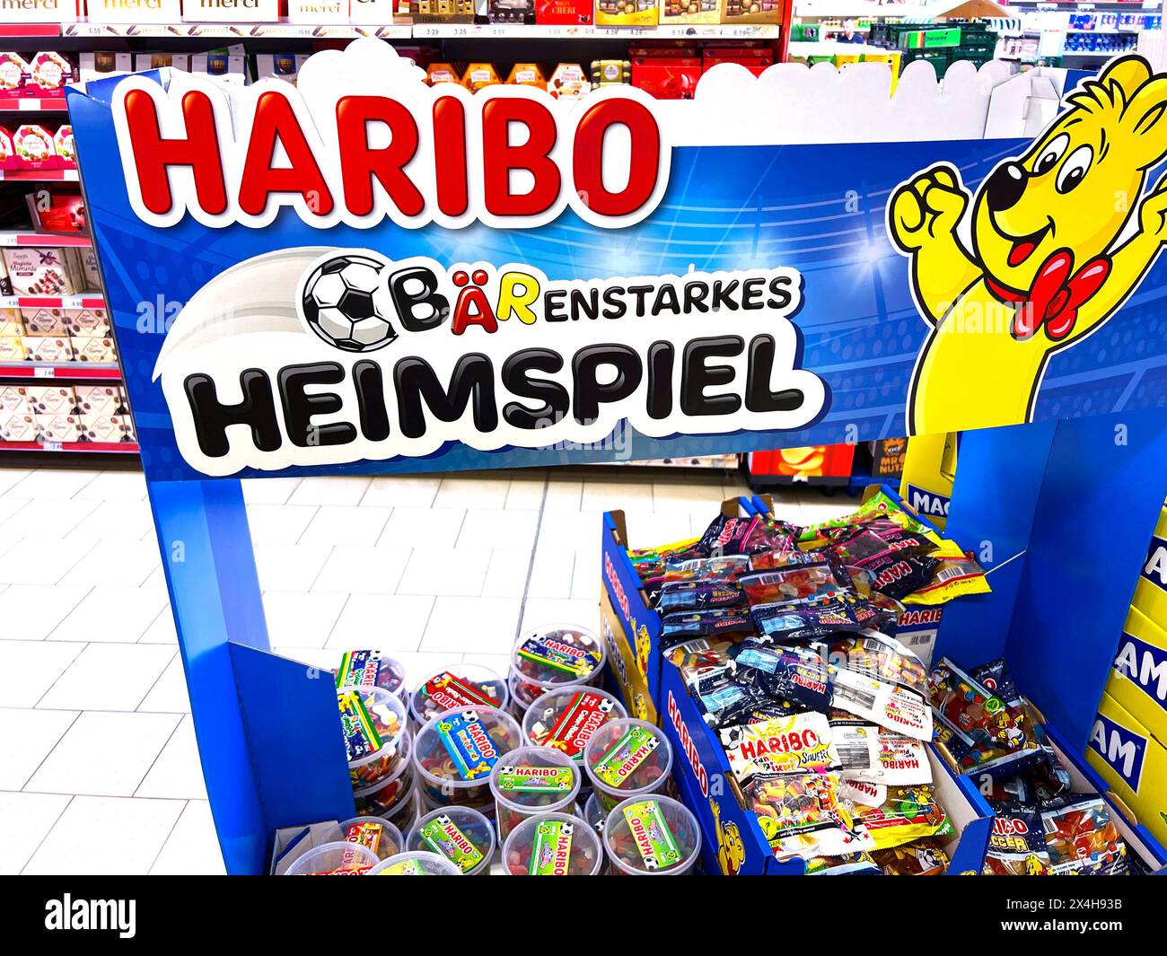 03.05.2024, Fussball Europameisterschaft 2024, HARIBO-Sonderprodukte ...