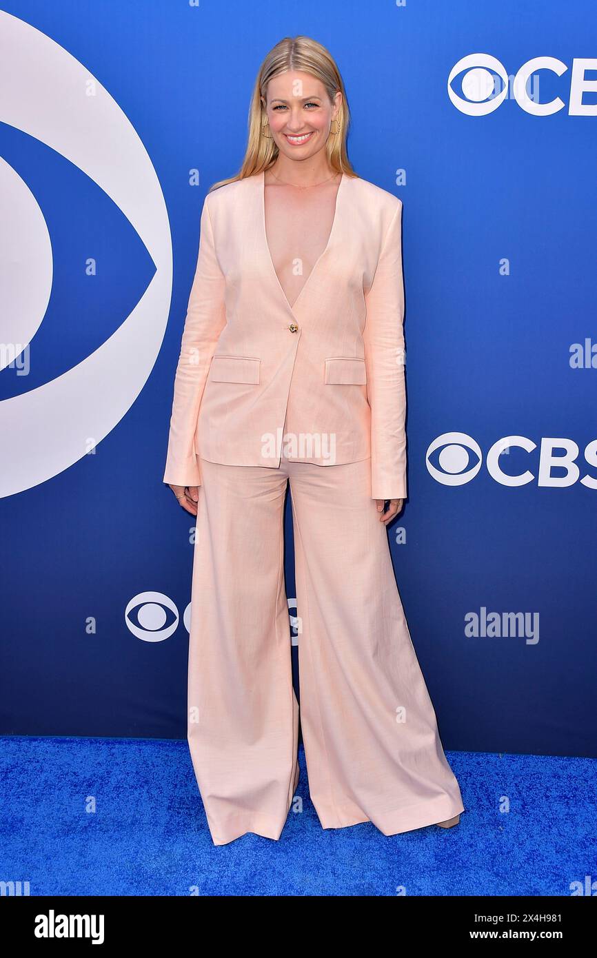 Beth Behrs bei der CBS Fall Schedule Celebration in den Paramount ...