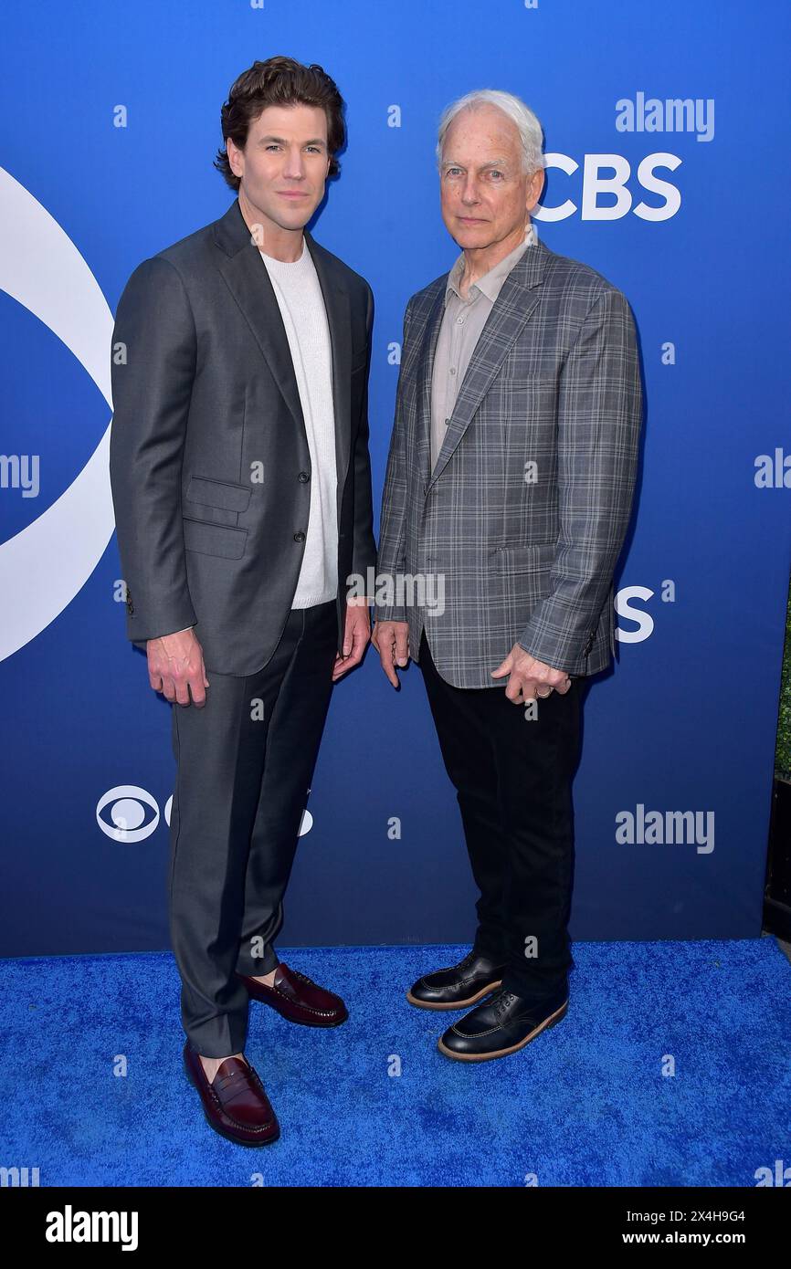 Sean Harmon mti Vater Mark Harmon bei der CBS Fall Schedule Celebration ...