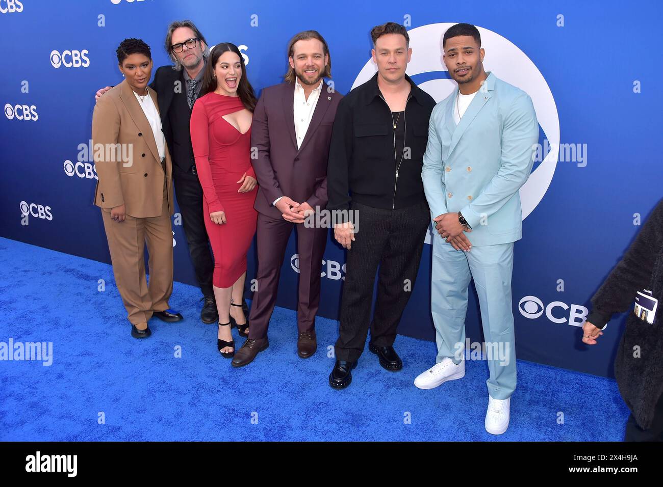 Jules Latimer, Billy Burke, Stephanie Arcila, Max Thieriot, Kevin ...